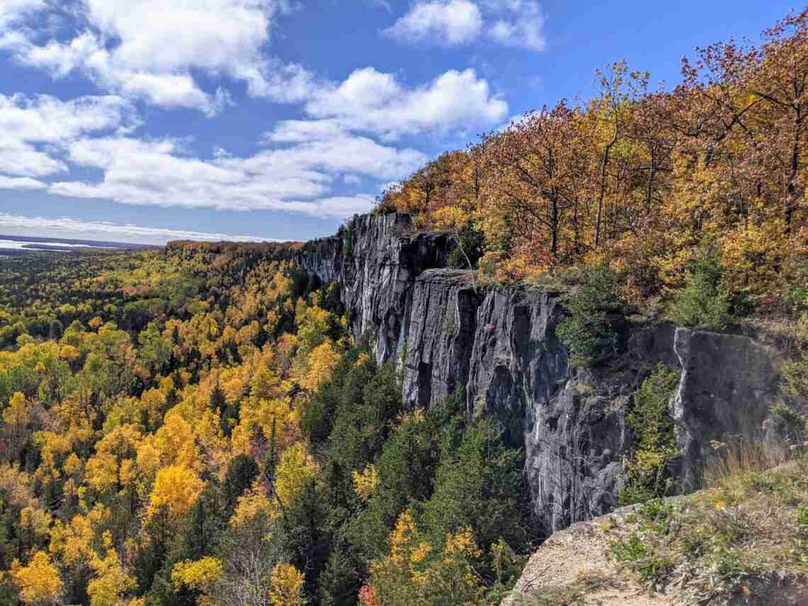 Best Hikes In Ontario: Bucket List Trails