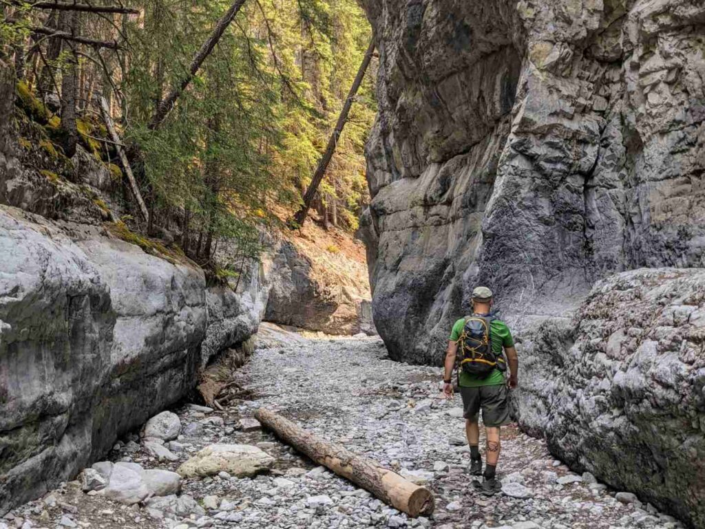Explore The Wonders Of Grotto Canyon Hike